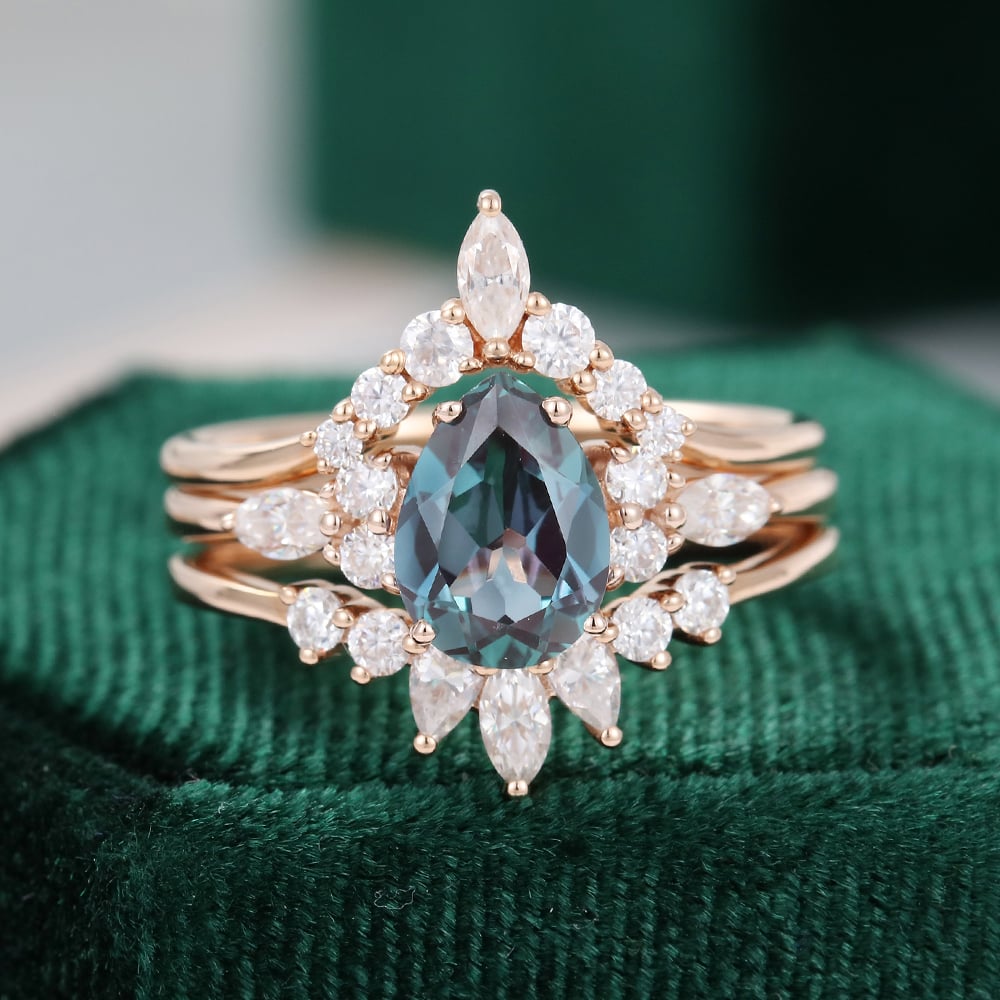 Pear Shaped Alexandrite Engagement Ring Set - MollyjewelryUS