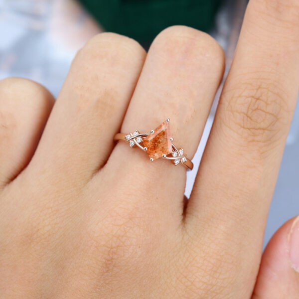 MollyJewelryUS - Kite Cut Sunstone Engagement Ring Criss Cross Diamond ...