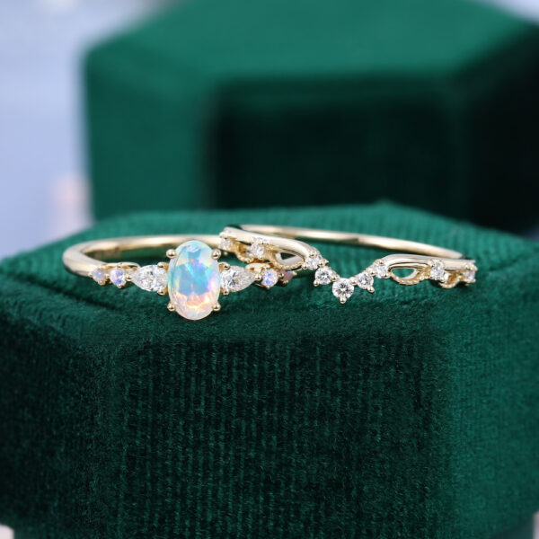Asteria | Oval Cut Facet Opal Dainty Bridal Ring Set | MollyJewelryUS